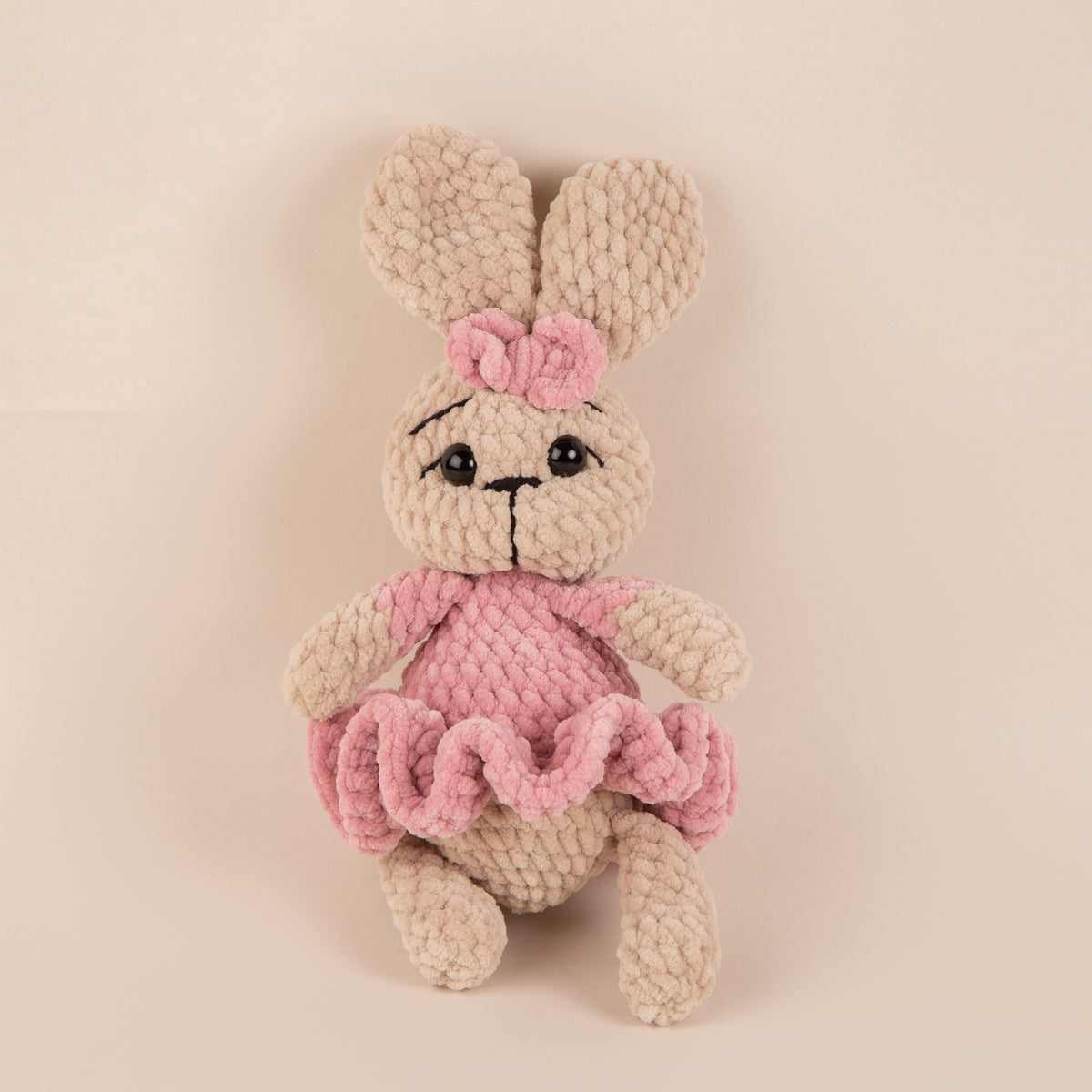 Jucarie Missy crosetata manual din fir catifelat pentru bebelusi - Ros ...